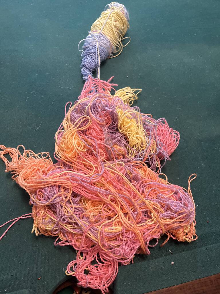 How do I untangle this lol - Ribblr community