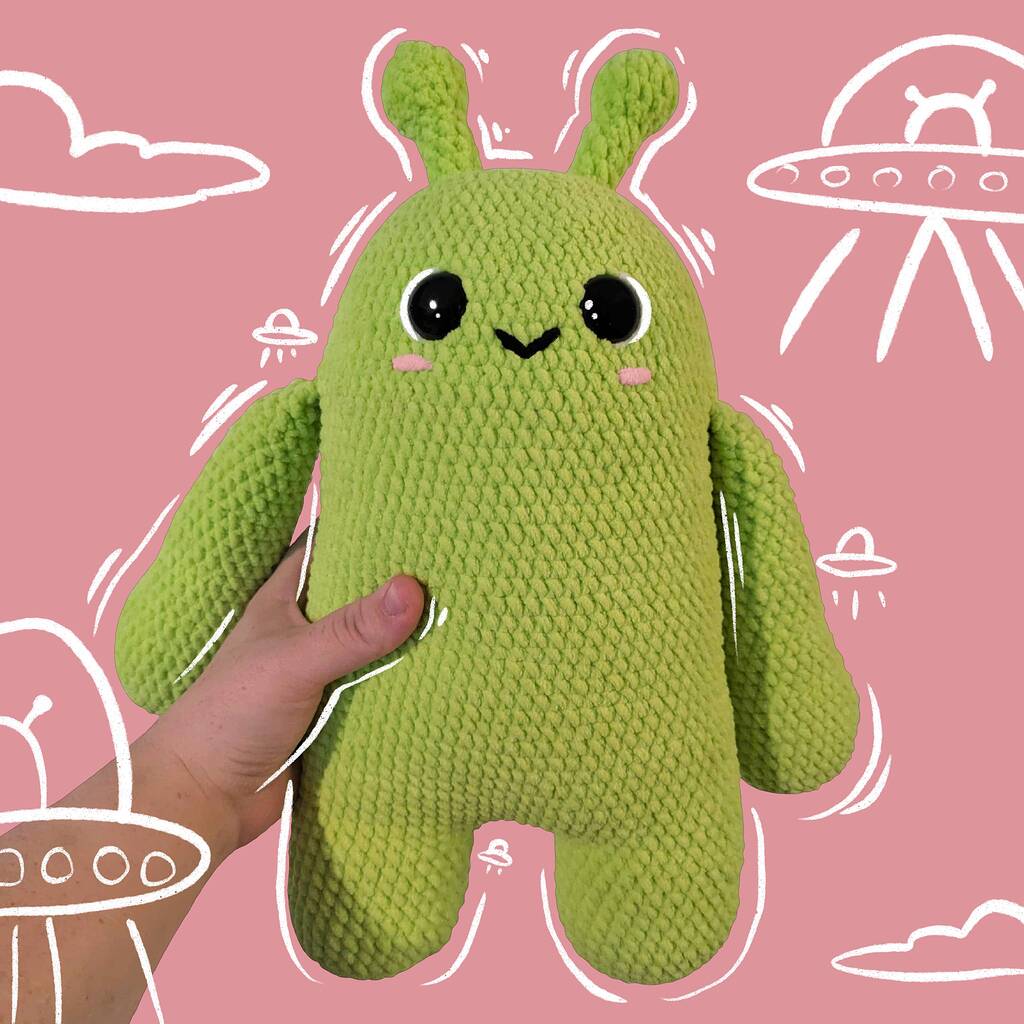 ~ Closed~ tester call for Crochet: Zip zap the low sew Alien - Testing ...