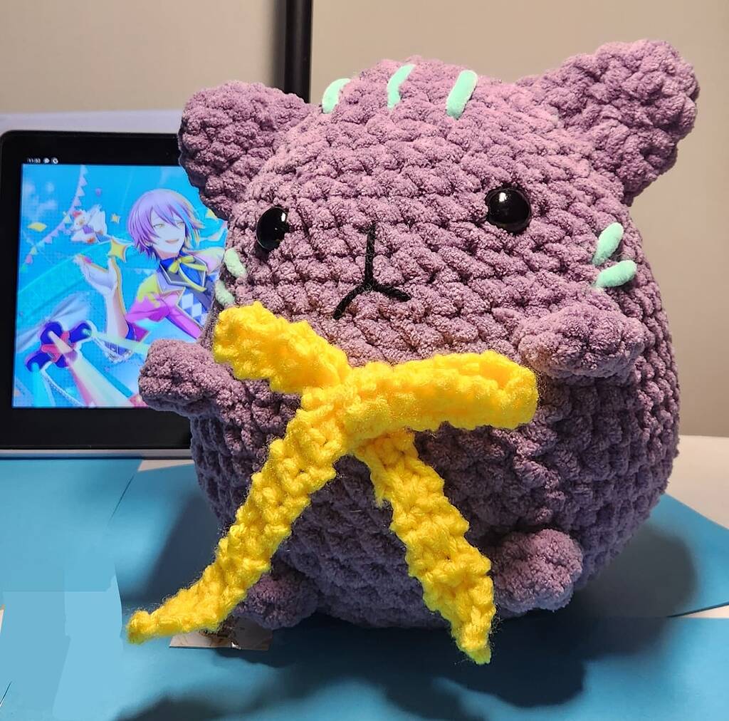 A cat plush I made! (Based on the character Kamishiro Rui) - Crochet 🧶 ...