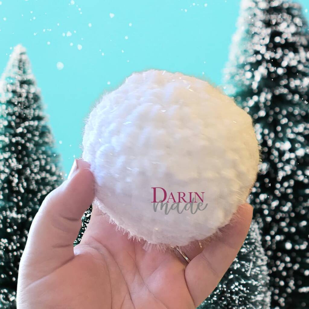 FREE Sparkly Snowball: Crochet pattern | Ribblr - Crochet 🧶 - Ribblr ...