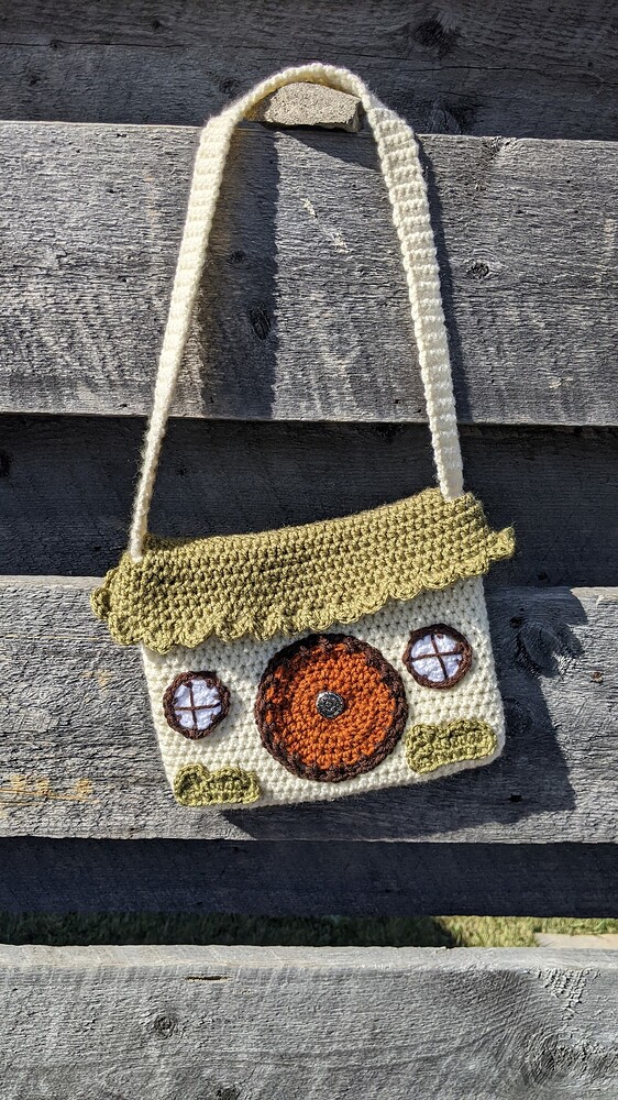 Hobbit bag 🌿 🌻 - Crochet 🧶 - Ribblr community
