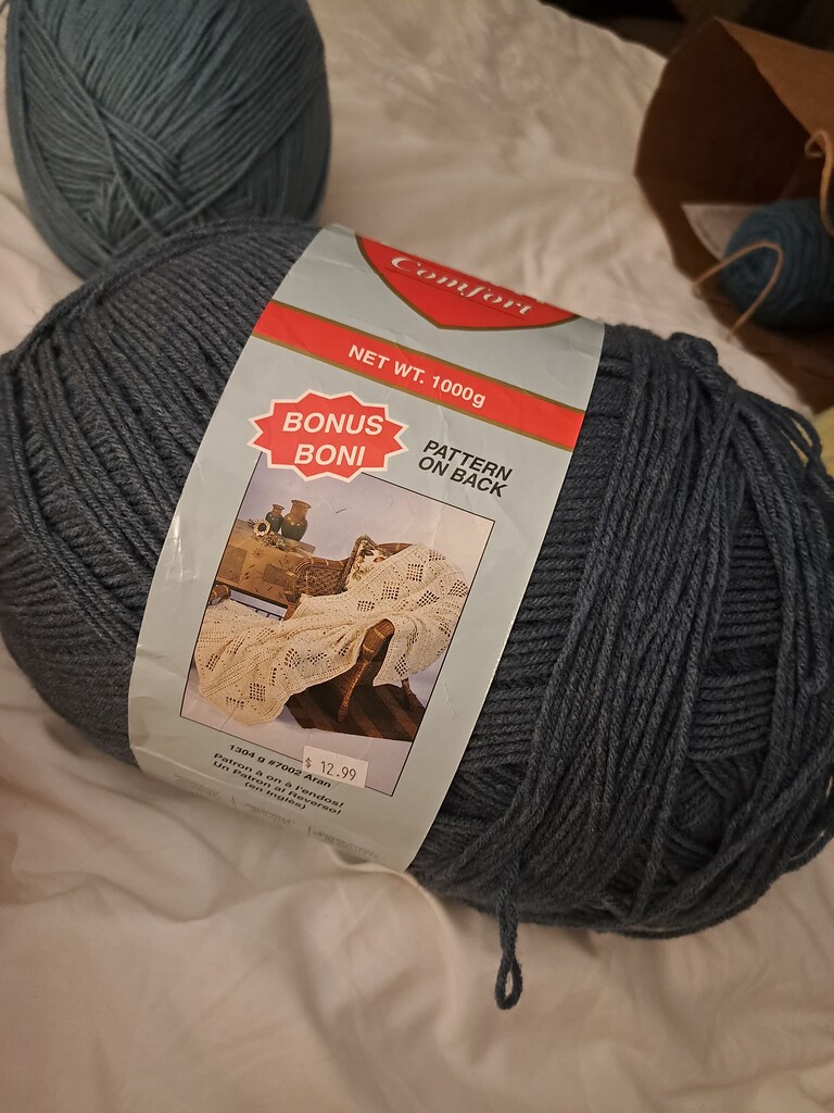 Massive ball of yarn - help - Ribblr community