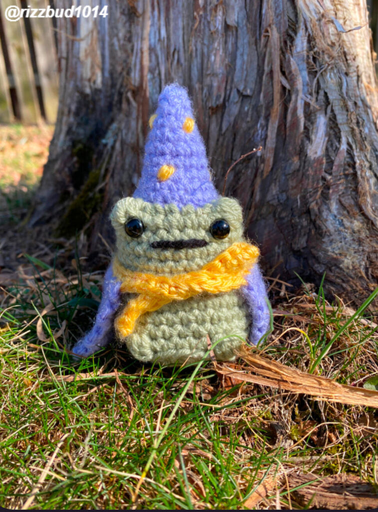 Tester call for Crochet: WIZARD FROG!! (Merlin the magical Wizard Frog ...