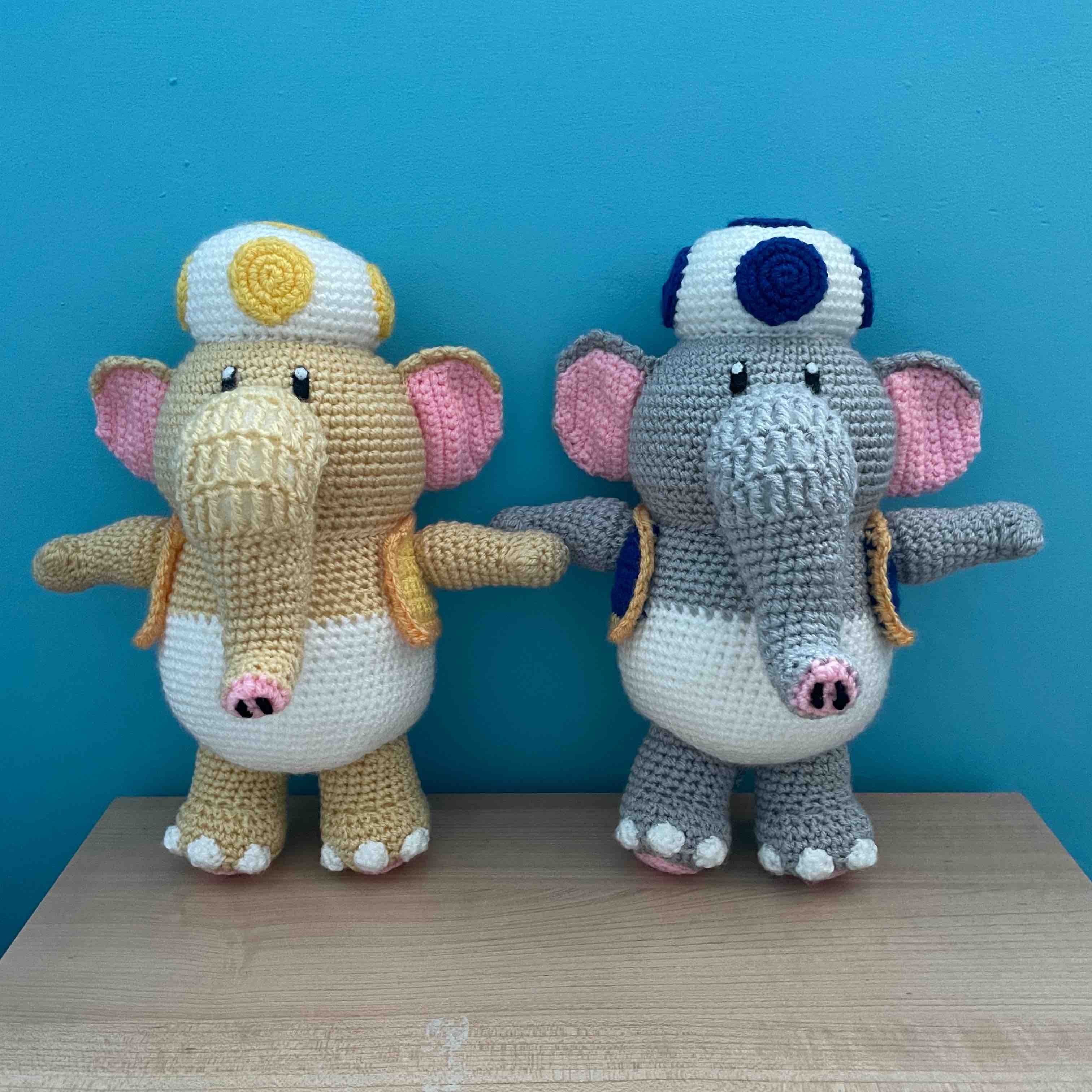 Elephant Toads Amigurumi Plushies (2 Colours in 1) - Crochet 🧶 - Ribblr ...