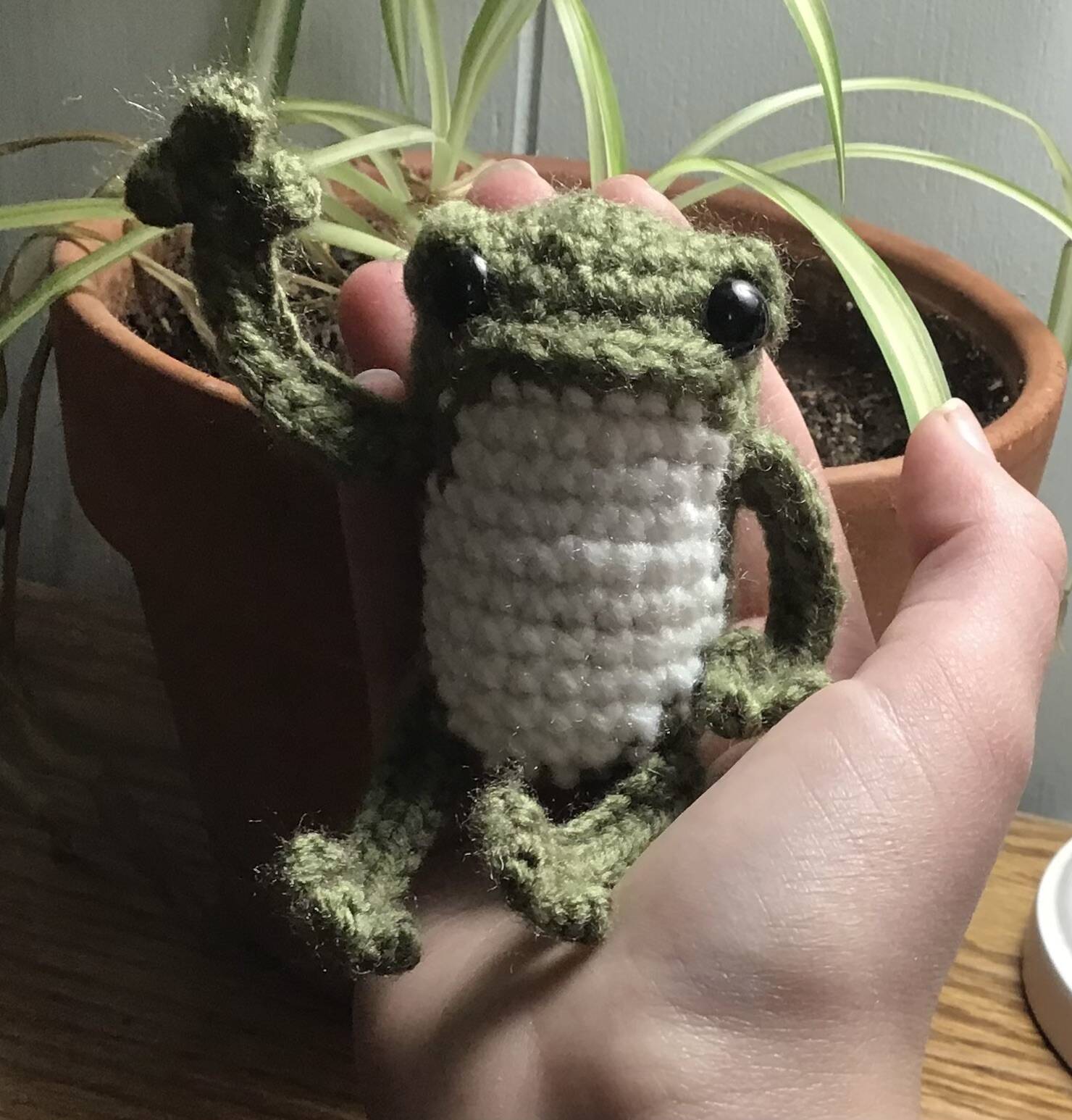 Do you want the pattern for this cute crochet frog? - crochet - Ribblr community