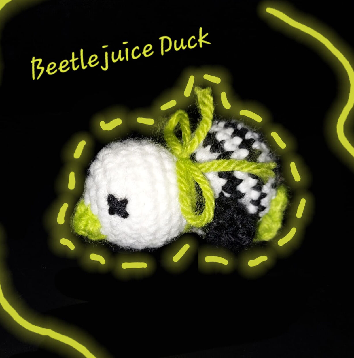 Different yarns, same pattern, who will win? Voting! Lazy Duck ...